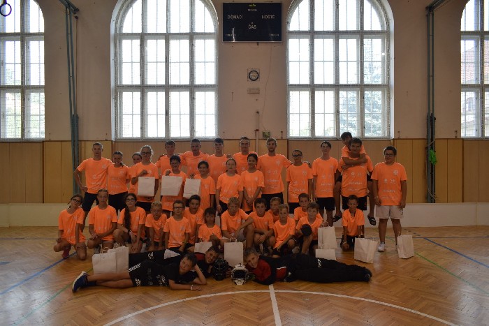 Florbalový kemp SK JeMoBu 2023 + odkaz na fotogalerii :: SK JeMoBu